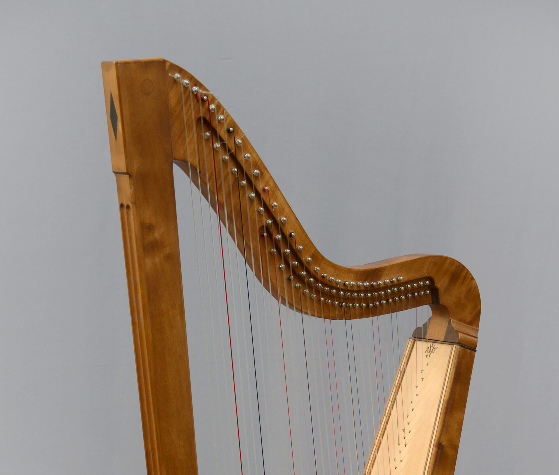 Early Harps by Rainer M. Thurau › Thurau-Harps.com